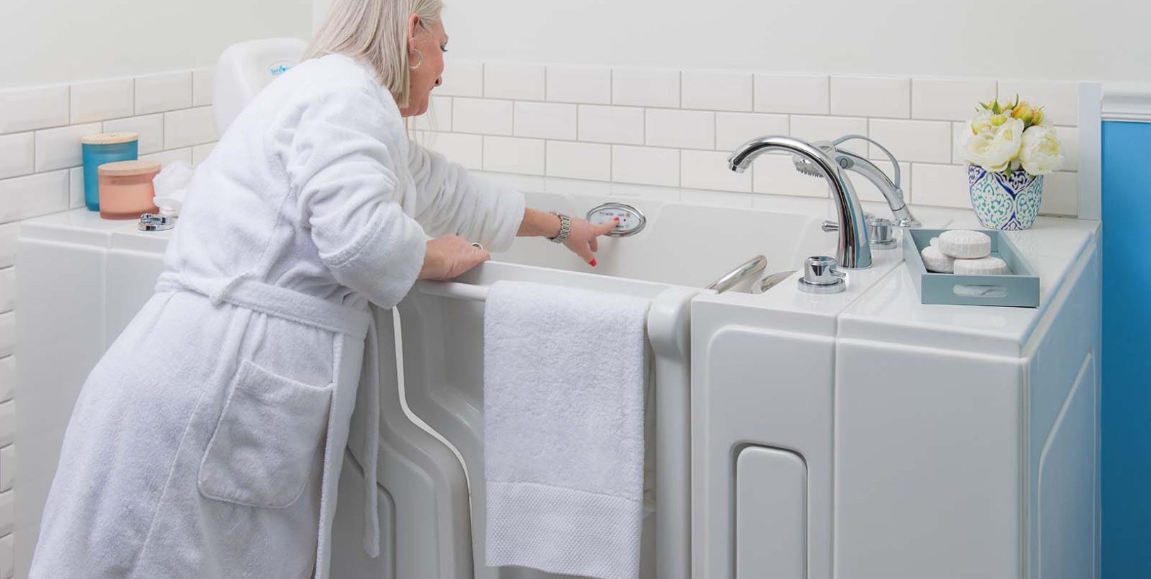 Walk-In Tub Convenience Features | Safe Step