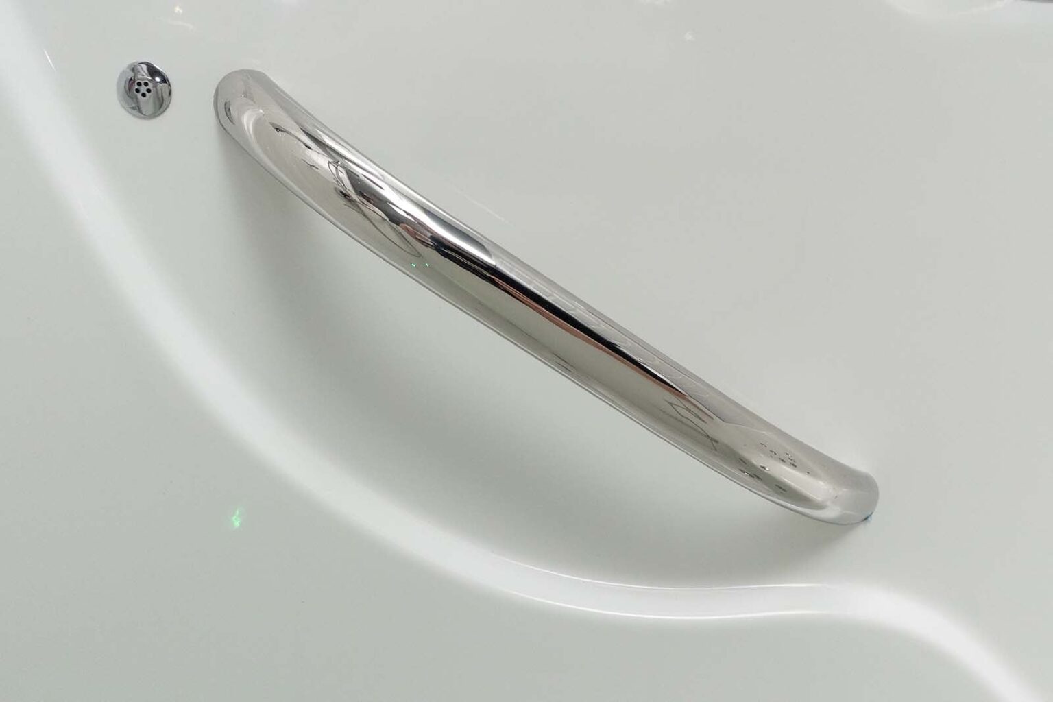 Walk-In Tub | Sit-In Tubs for Seniors | Safe Step