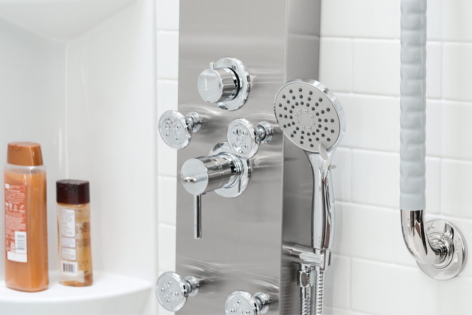 Rainfall Shower Heads & Handheld Shower Wands | Safe Step